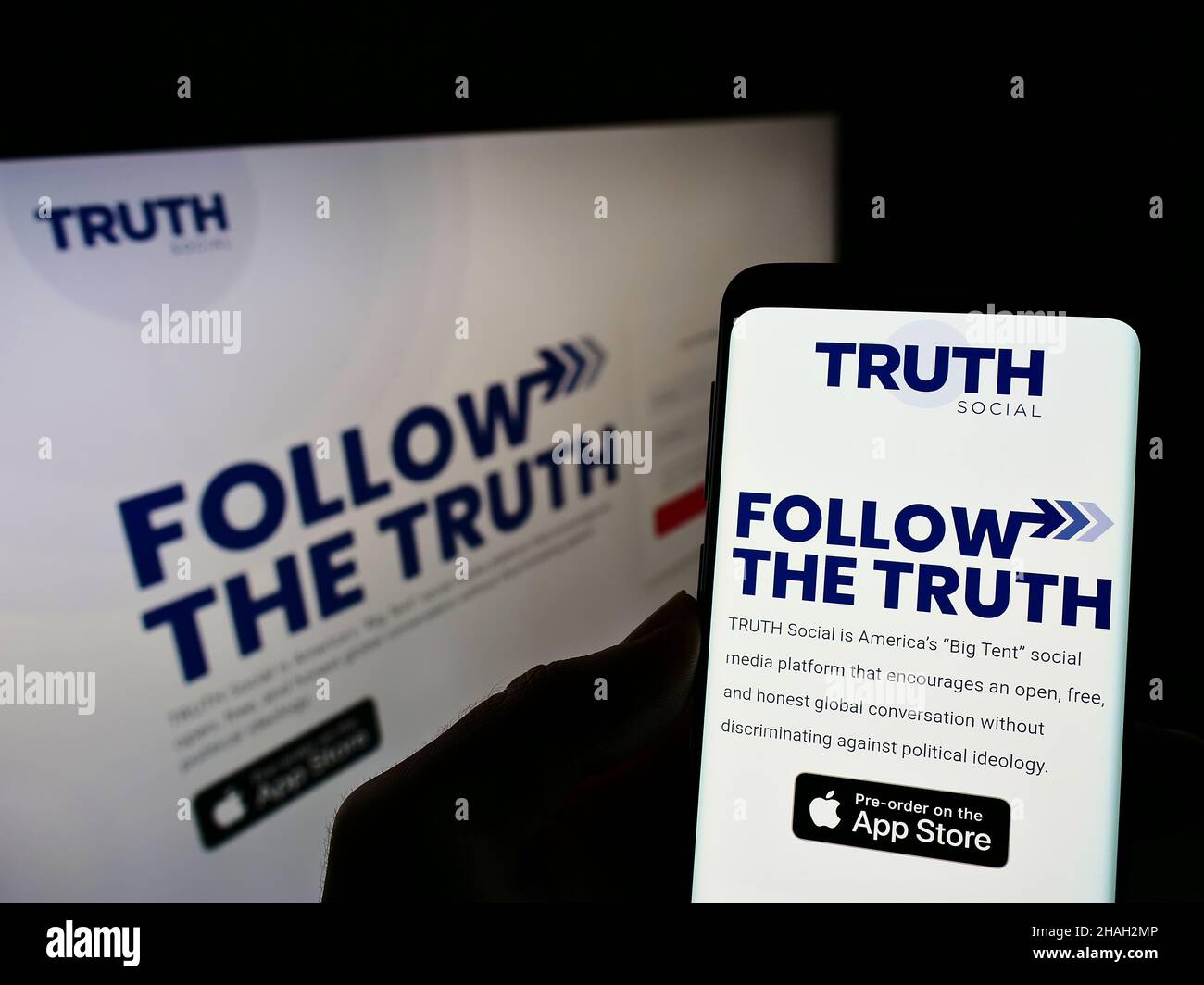 Truth social logo hi-res stock photography and images - Alamy