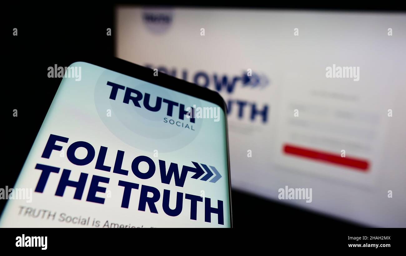 Mobile phone with webpage of American media platform TRUTH Social (by ...