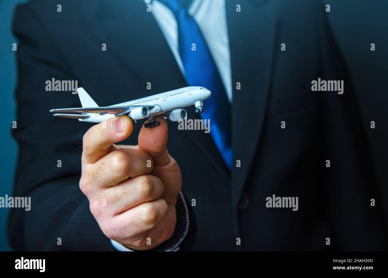 Hand start airplane hi-res stock photography and images - Alamy