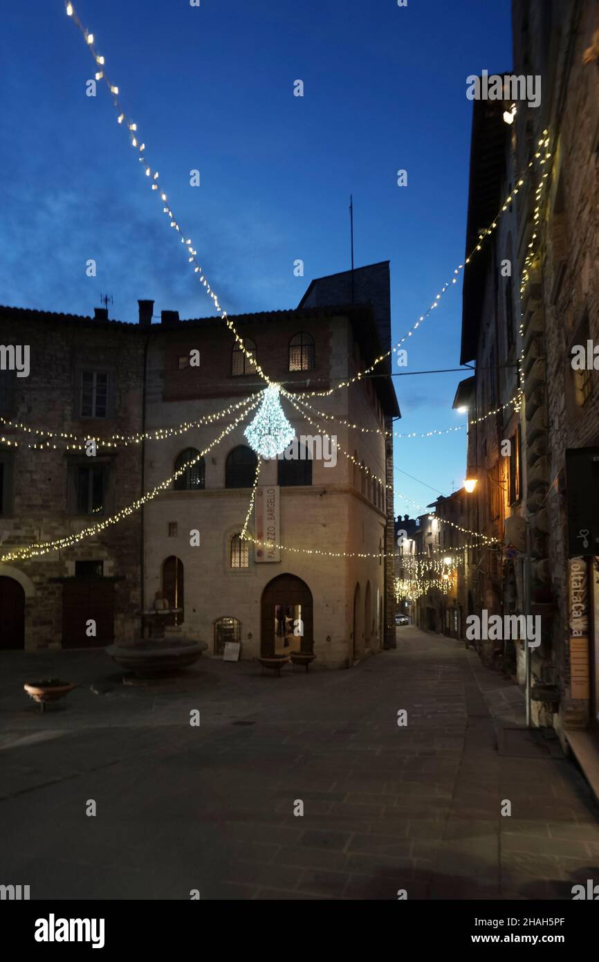 Christmas illuminations in the historic center of Gubbio, Piazza del ...