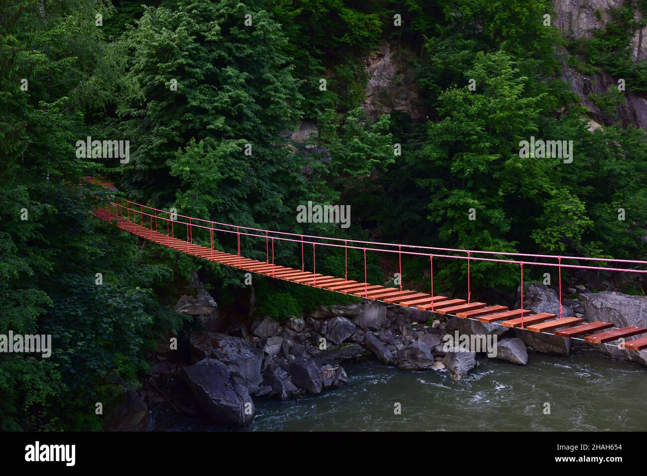 Suspension rope bridge footbridge hi-res stock photography and images ...