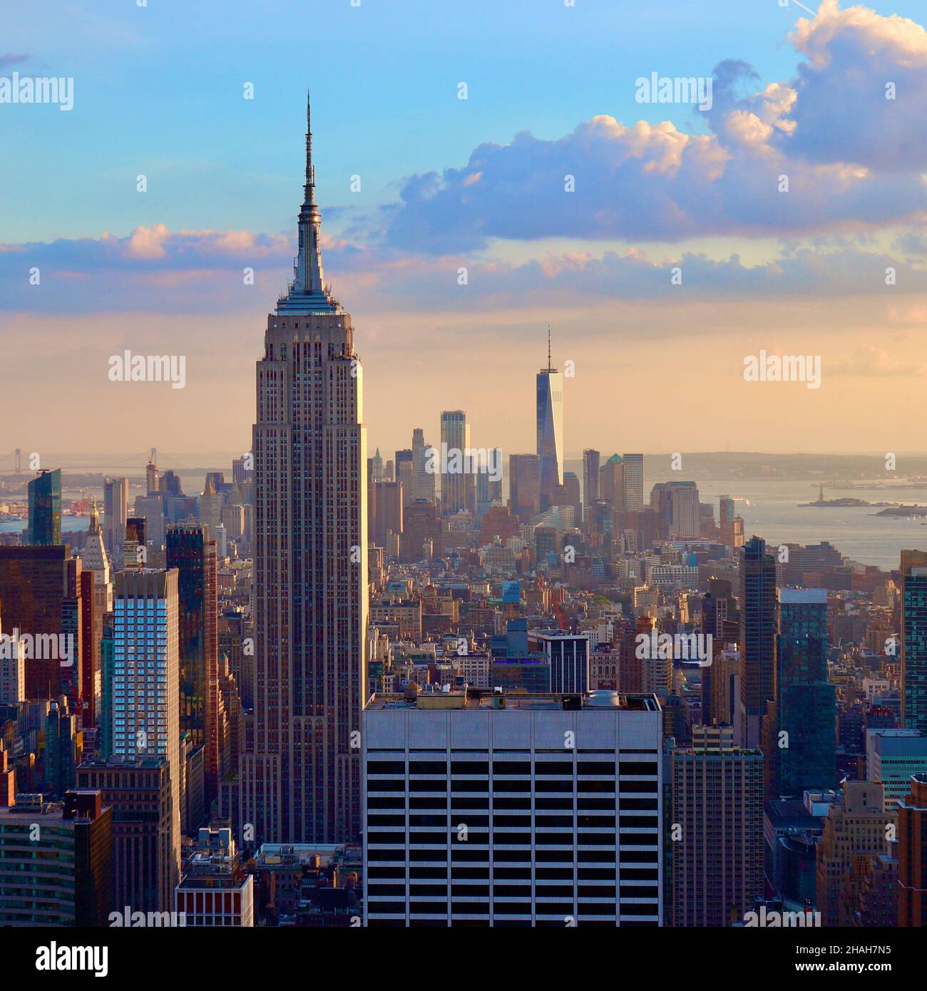 Empire exterior hi-res stock photography and images - Alamy