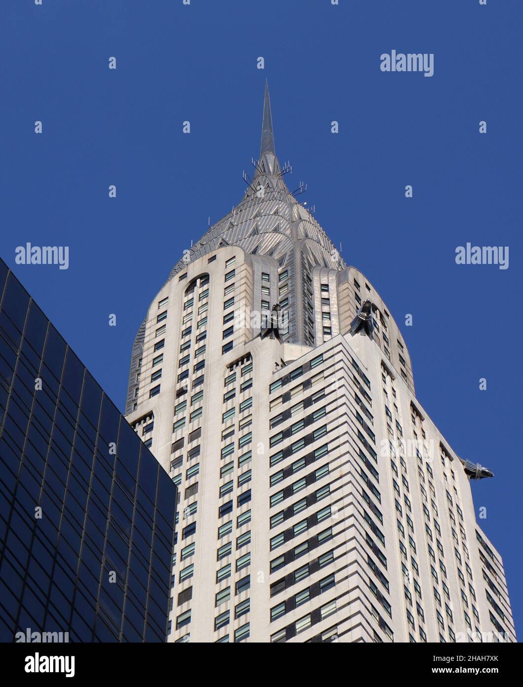 External view of the famous Chrysler building against a clear blue sky ...