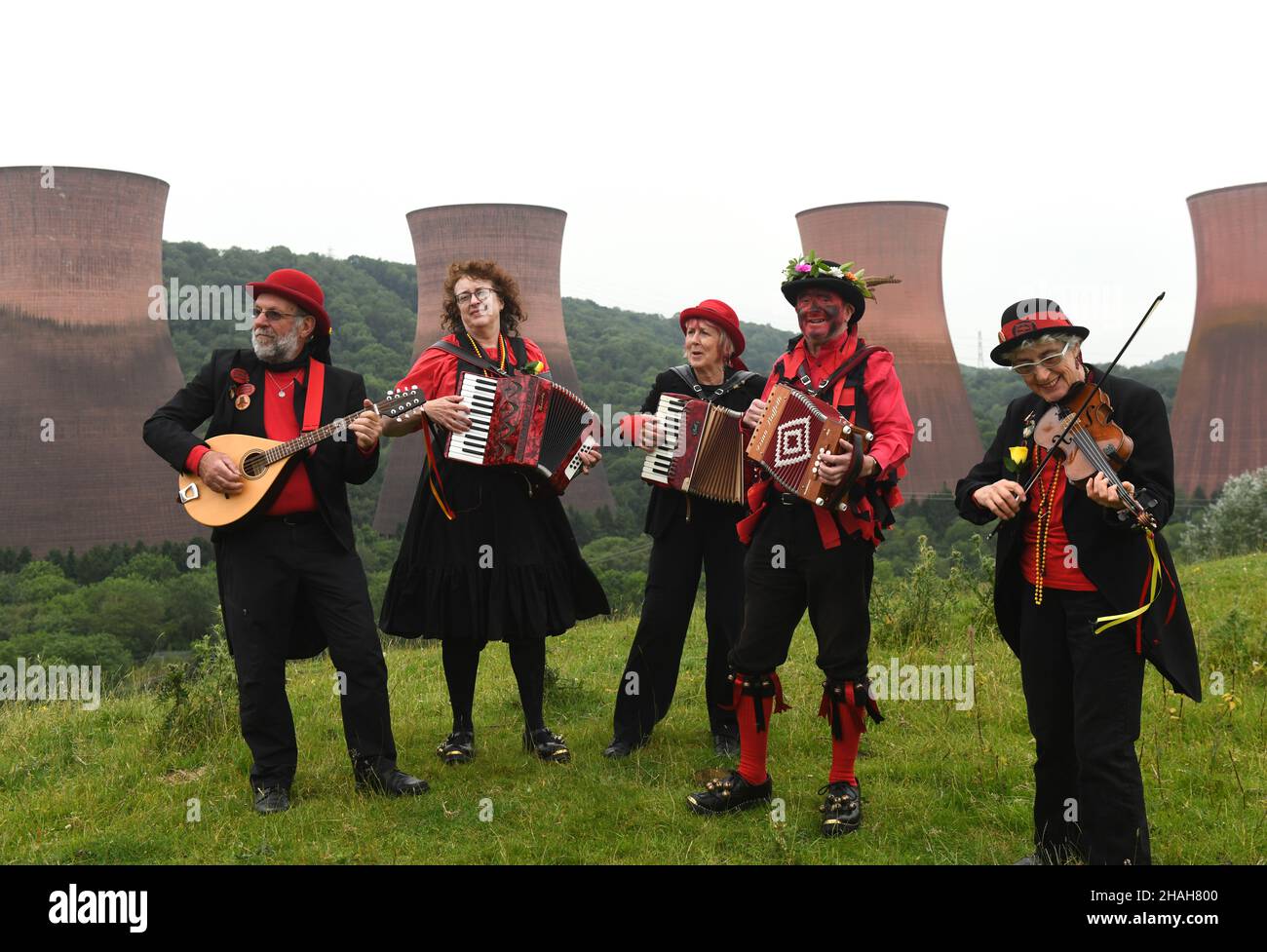 The Ironmen & Severn Gilders Stock Photo - Alamy