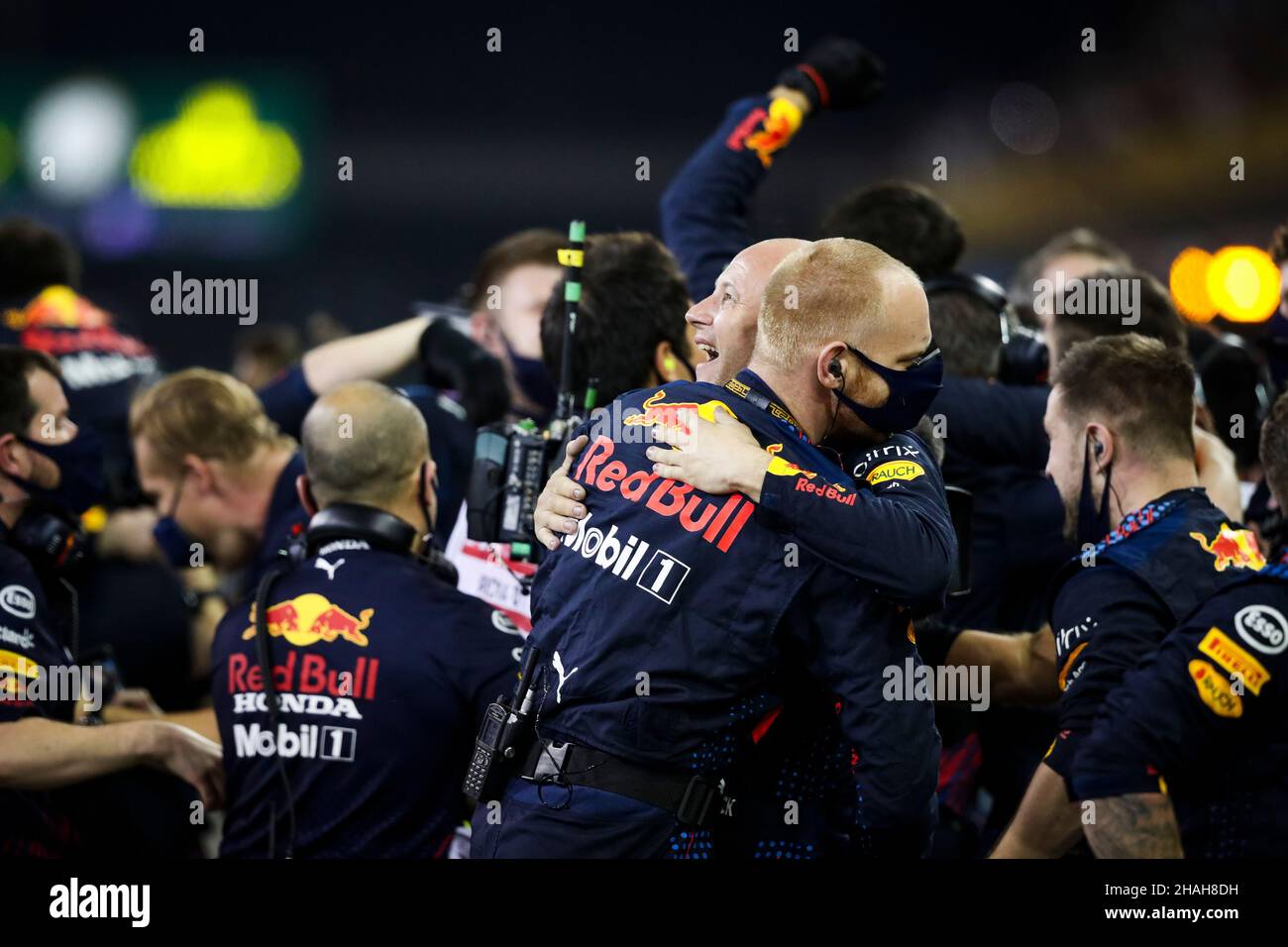 Abu Dhabi, United Arab Emirates. 12th Dec, 2021. Red Bull Racing team ...