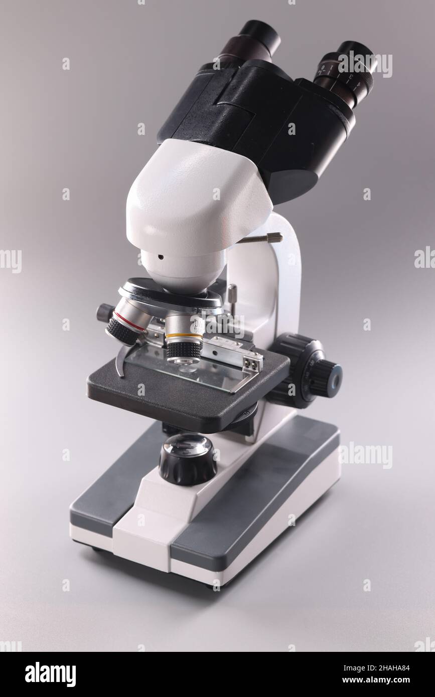 Grey microscope hi-res stock photography and images - Alamy