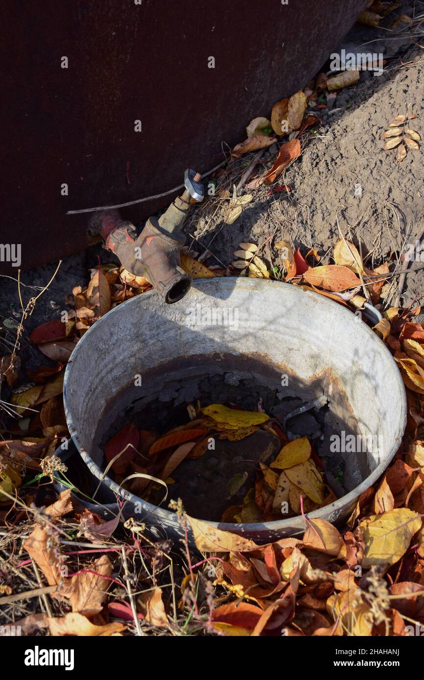 Leaking container hi-res stock photography and images - Alamy
