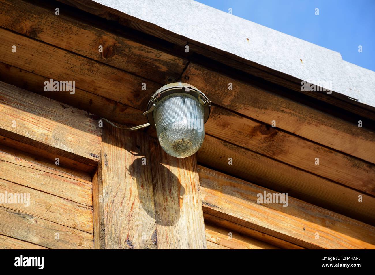 Old fashioned facade lighting hi-res stock photography and images - Alamy