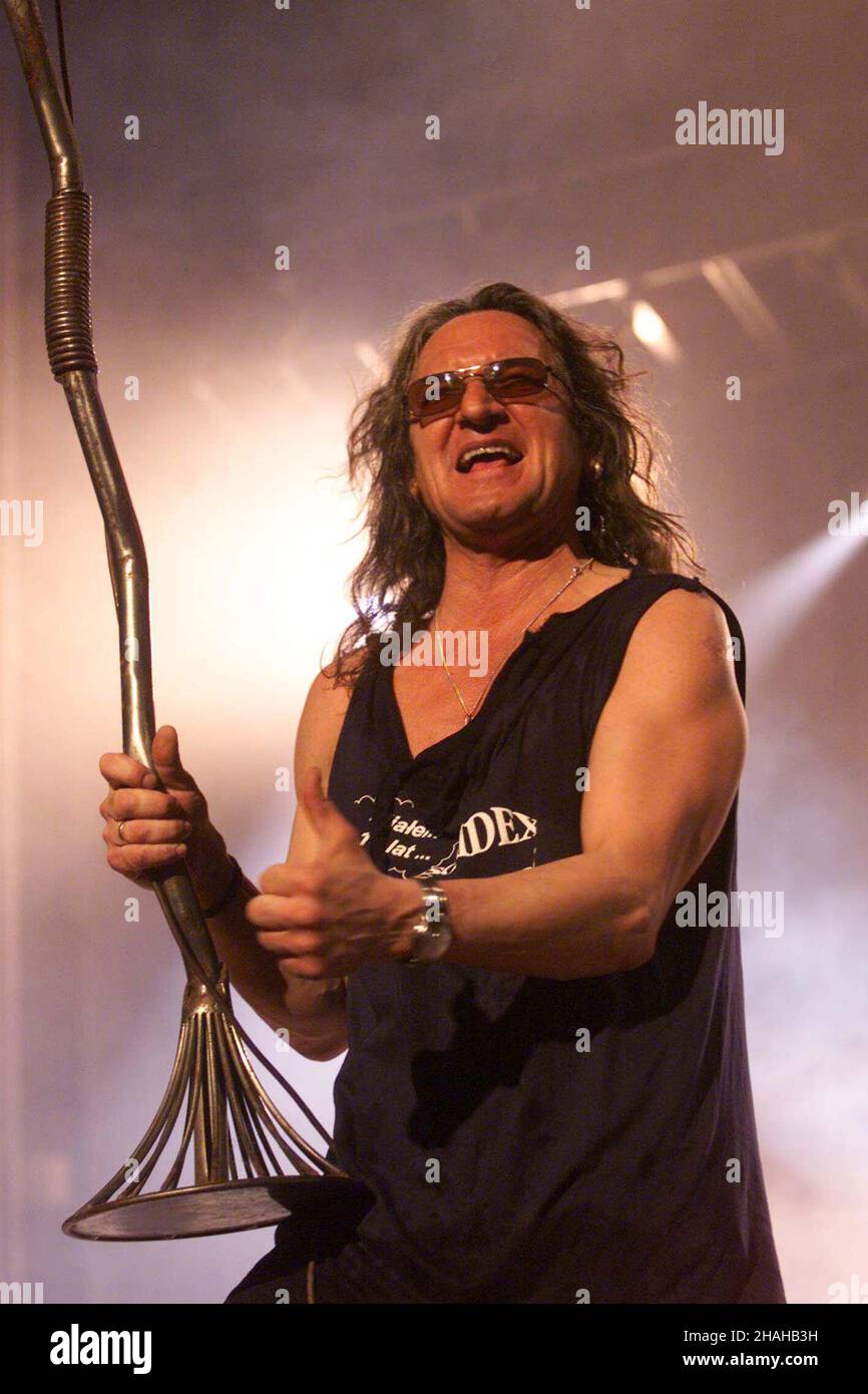 06 04 2000 hi-res stock photography and images - Alamy