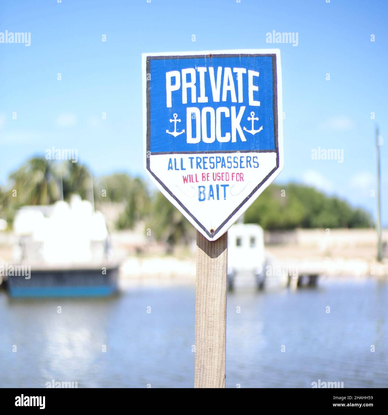 Private dock sign hi-res stock photography and images - Alamy