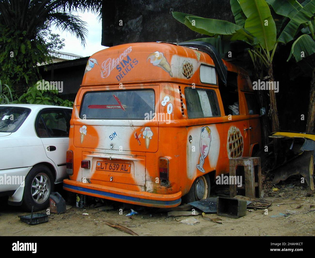 VW ICE CREAM VAN DOUALA CAMEROON SONY MAVICA EARLY DIGITAL 2004 Stock ...