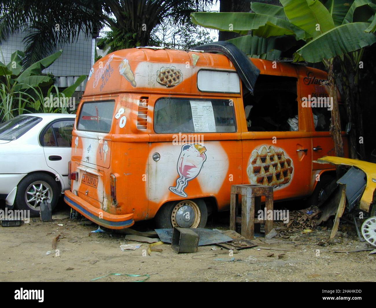 VW ICE CREAM VAN DOUALA CAMEROON SONY MAVICA EARLY DIGITAL 2004 Stock ...
