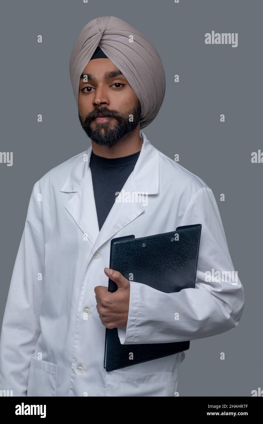 Indian physician hi-res stock photography and images - Alamy