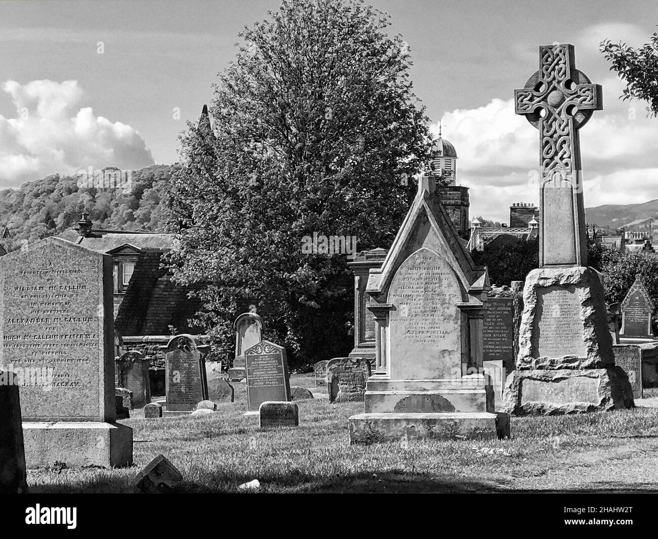 Old graveyard scotland headstone hi-res stock photography and images ...