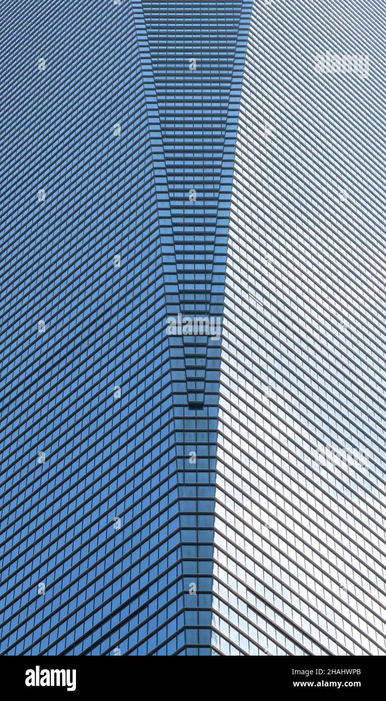 Close-up of the facade and exterior design of Shanghai World Financial ...
