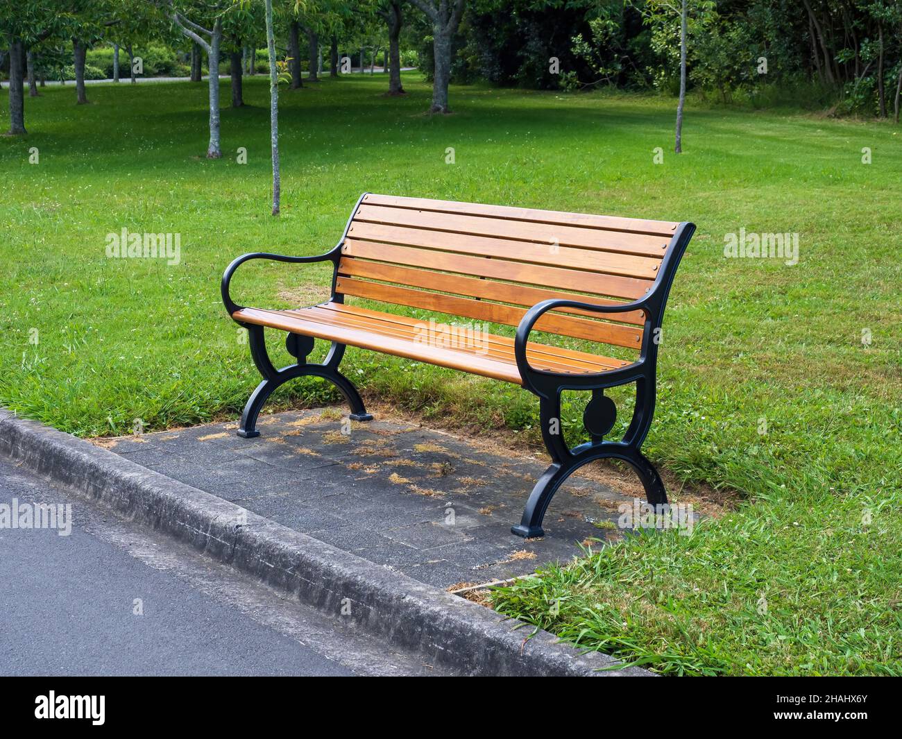 Cast frame hi-res stock photography and images - Alamy