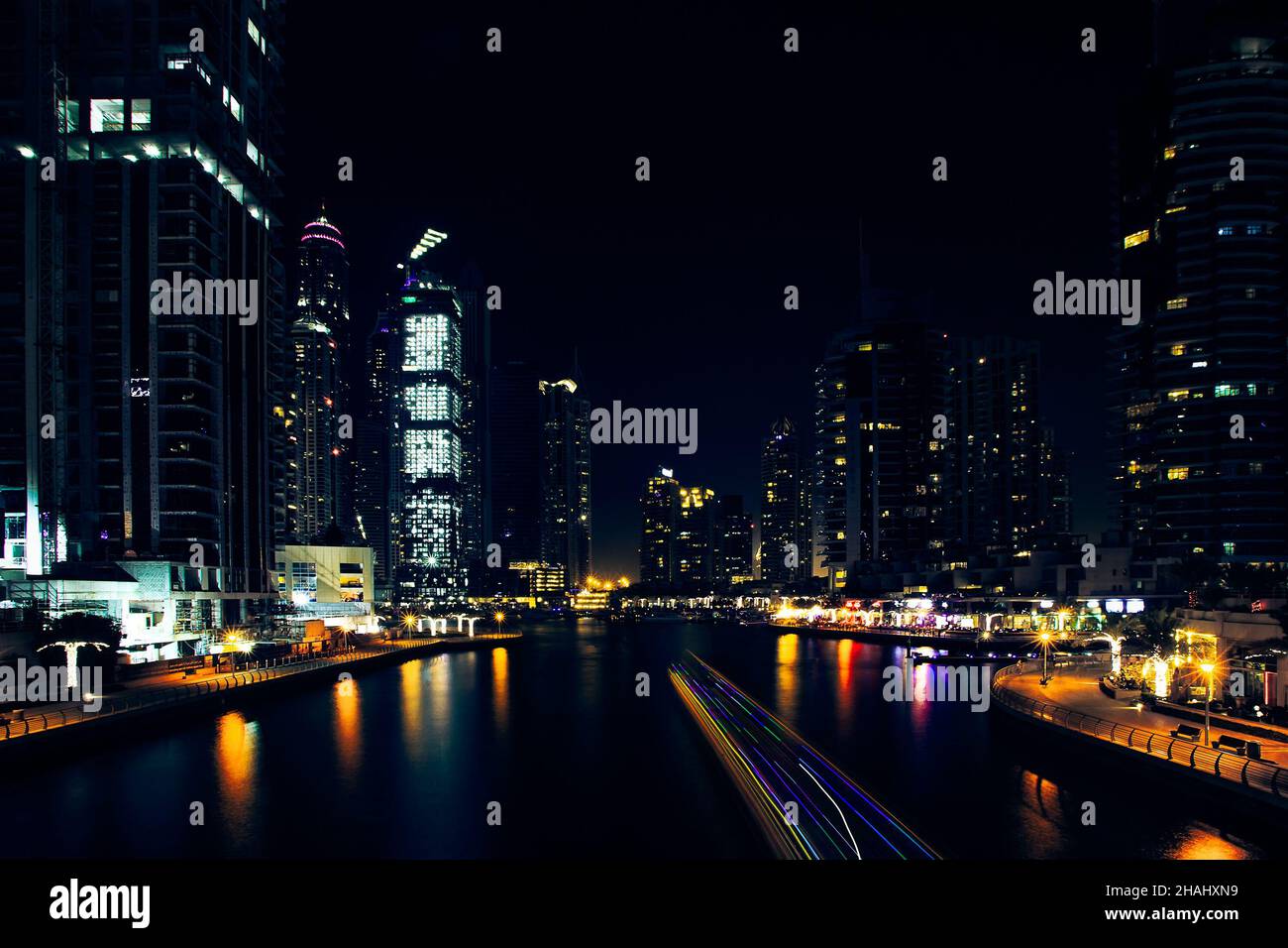 Night view of the Dubai Marina Stock Photo - Alamy