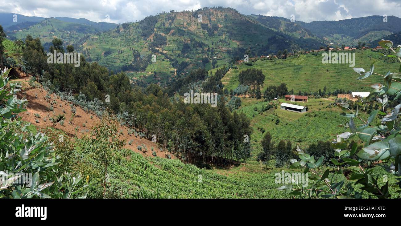 Rwanda rural houses hi-res stock photography and images - Alamy