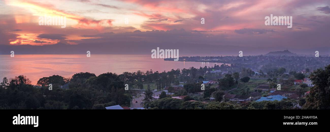 Lake Kivu at sunset, seen from Rwanda Stock Photo - Alamy
