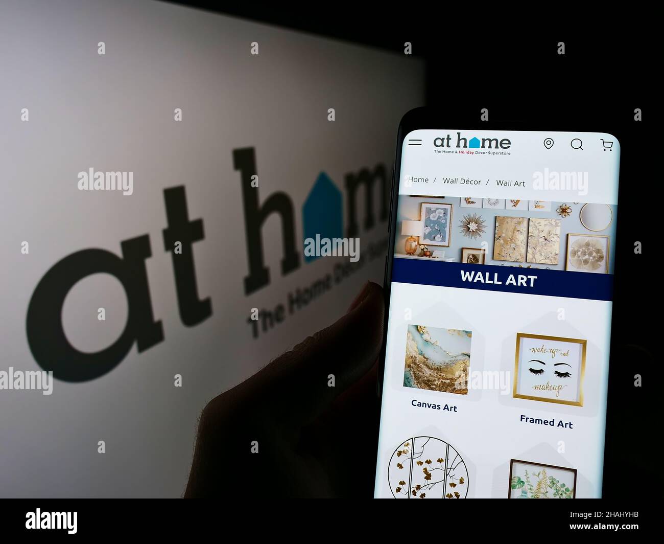 At home group hi-res stock photography and images - Alamy