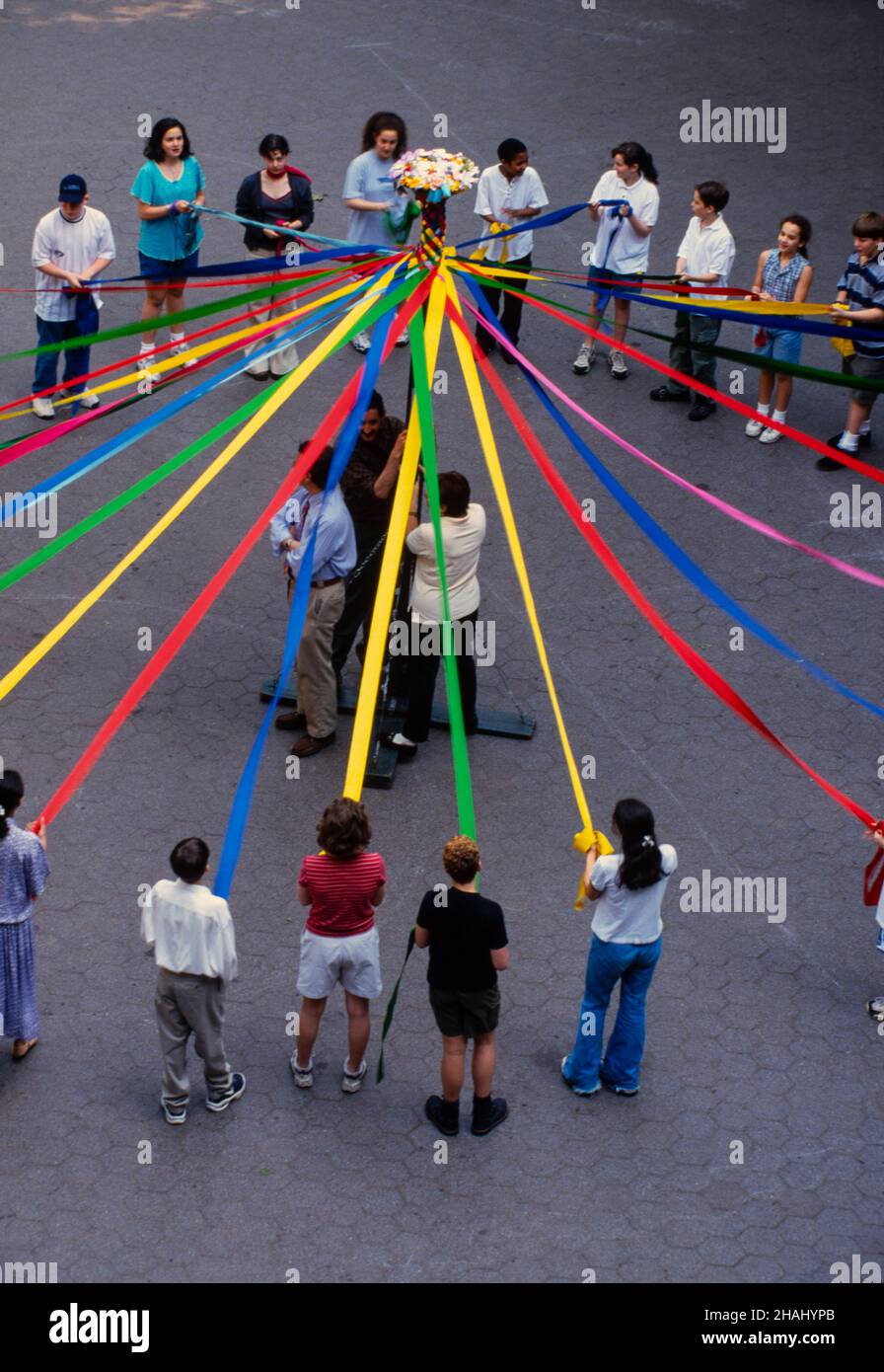 May pole dance hi-res stock photography and images - Alamy