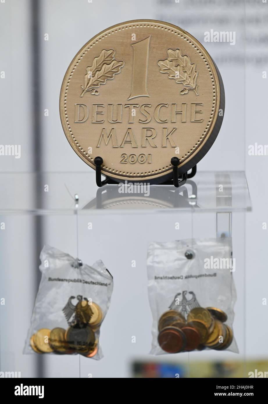 Euro starter kits hi-res stock photography and images - Alamy