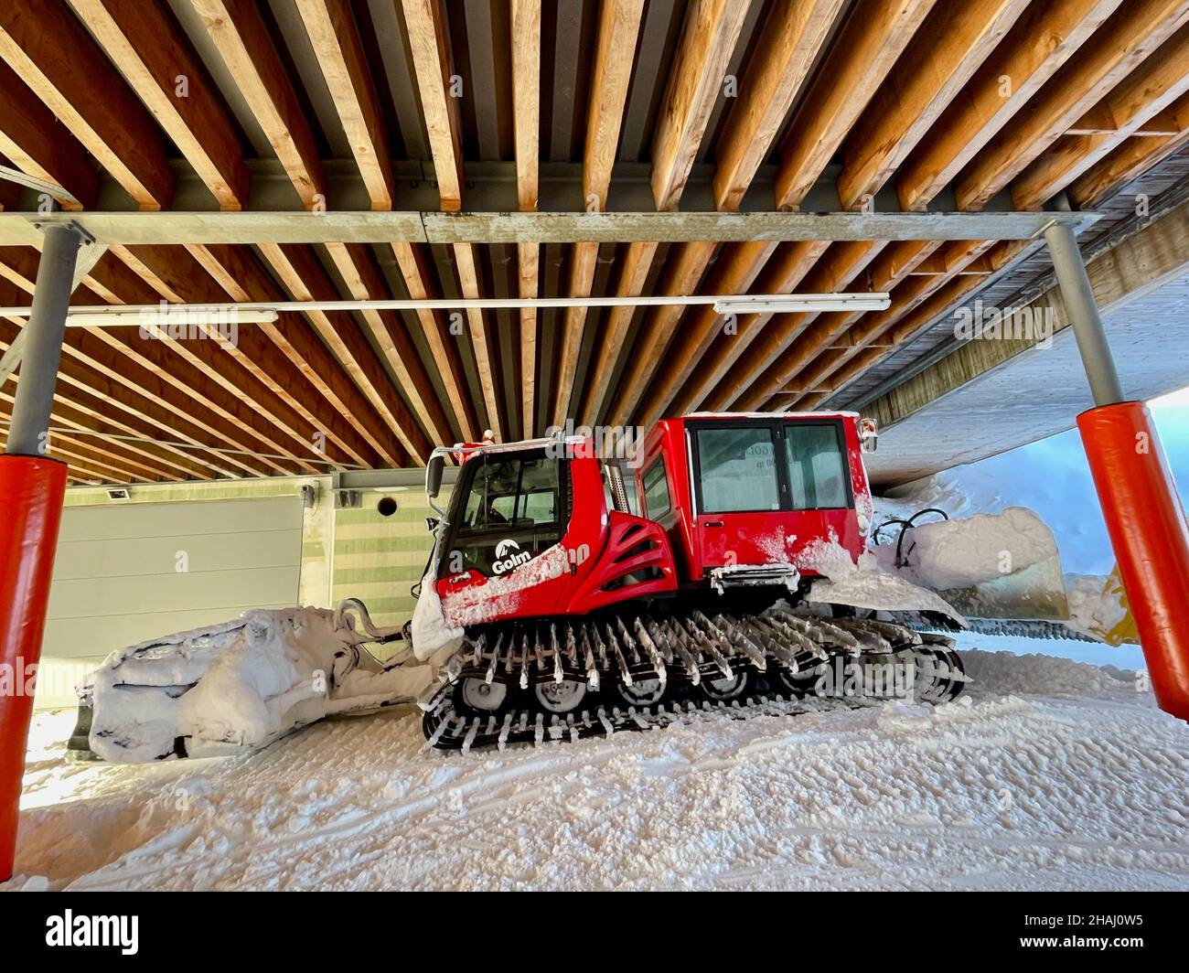 Pistenbully hi-res stock photography and images - Alamy