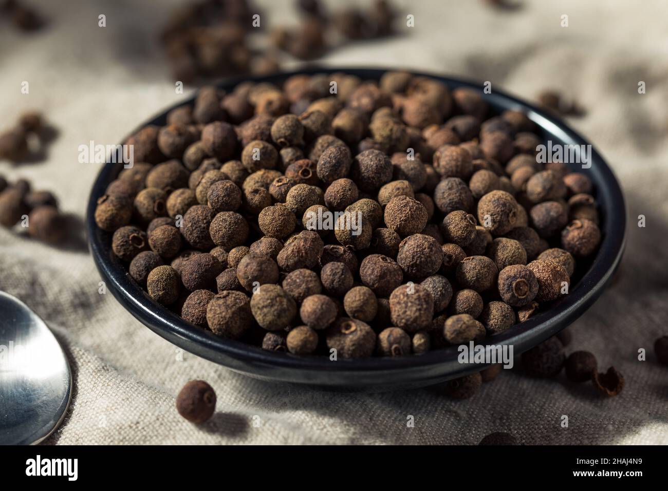 Allspice pepper hi-res stock photography and images - Alamy