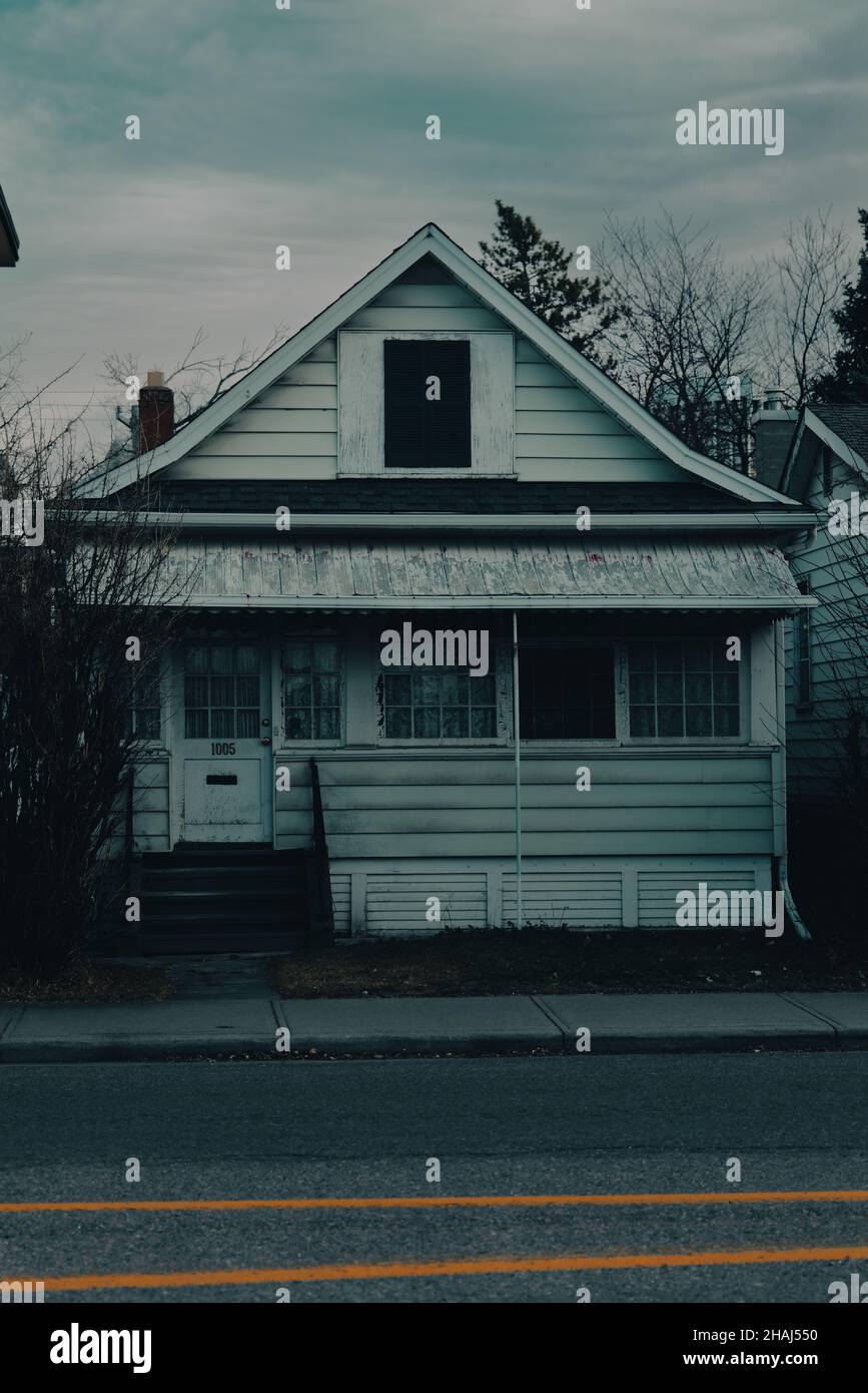 Old run-down house on the roadside in Calgary, Alberta Stock Photo - Alamy