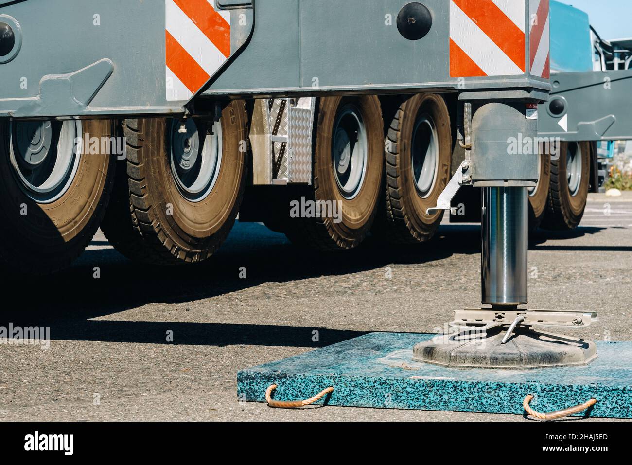 installed hydraulic support of an automobile crane Stock Photo - Alamy