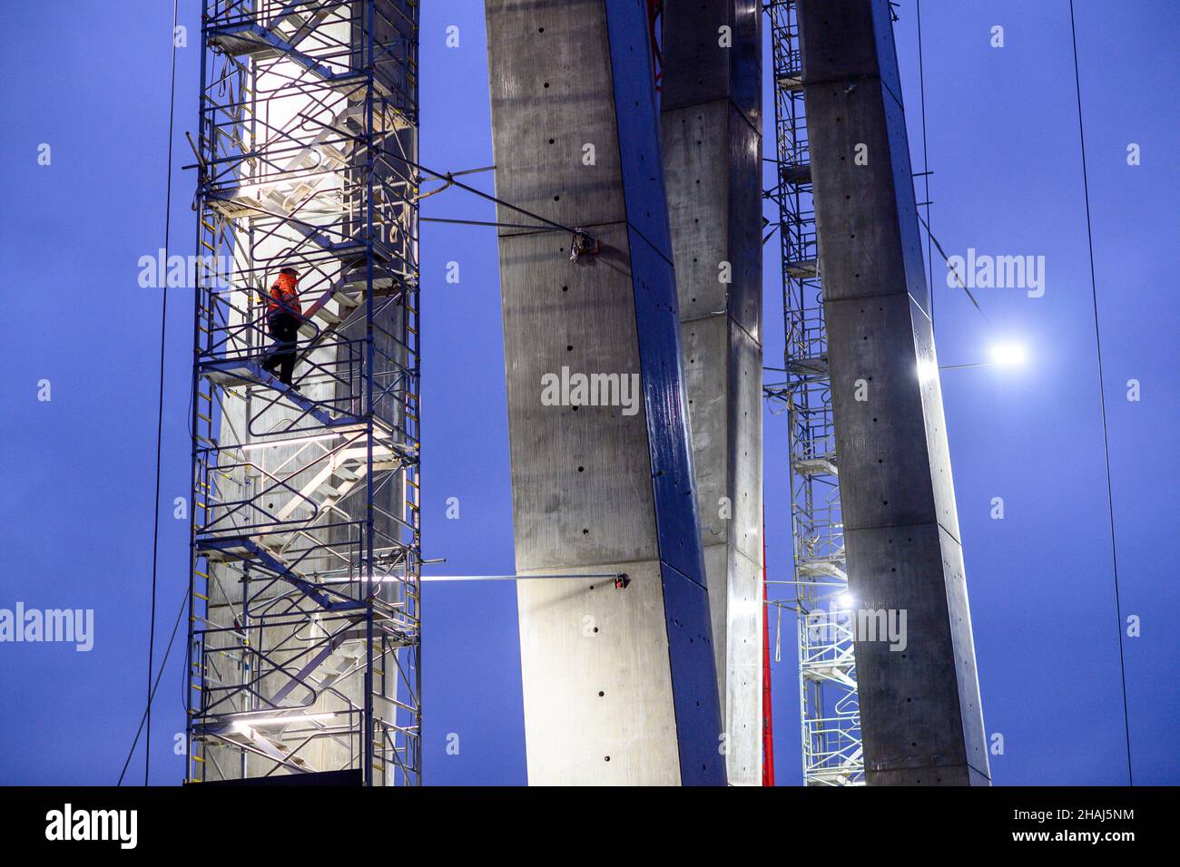 Two pylons hi-res stock photography and images - Alamy