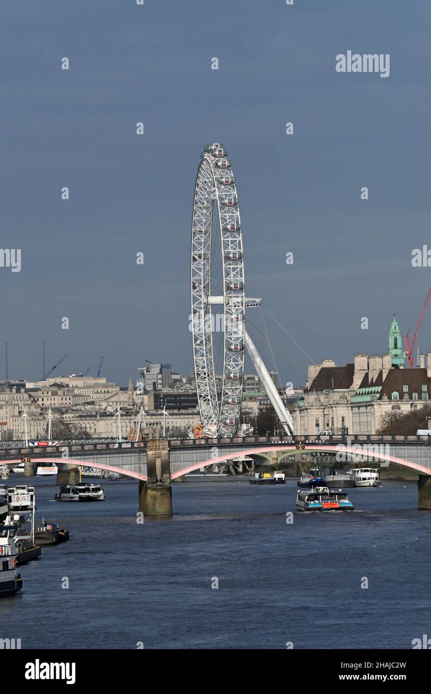 View of River Thames, London from Vauxhall Bridge with Lambeth Bridge ...