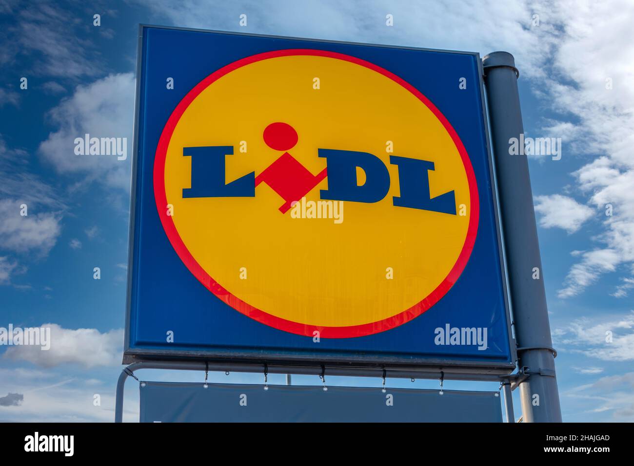 Lidl sign logo hi-res stock photography and images - Alamy