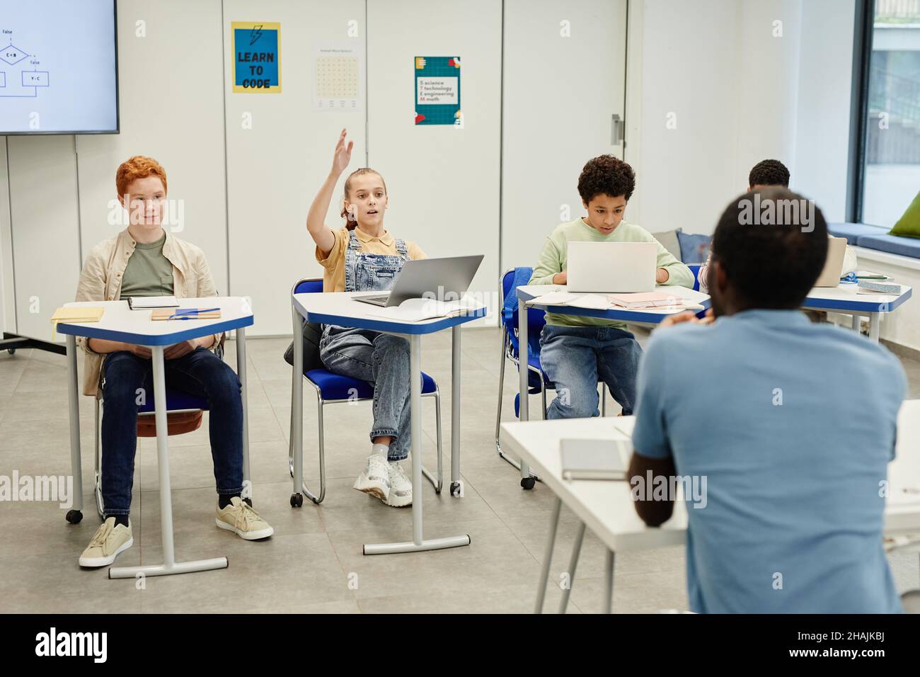 Diverse school children classroom hi-res stock photography and images ...