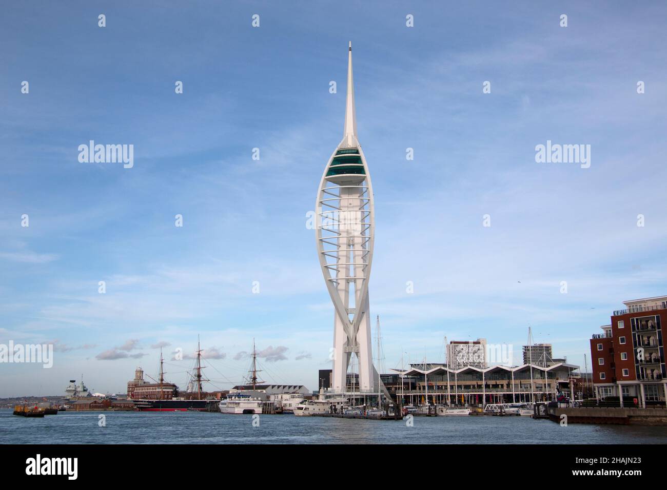 Spinaker tower gunwharf keys hi-res stock photography and images - Alamy