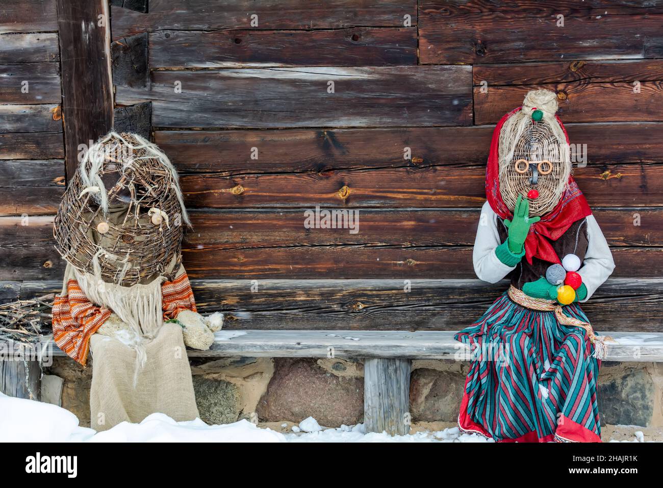 Gypsy basket hi-res stock photography and images - Alamy