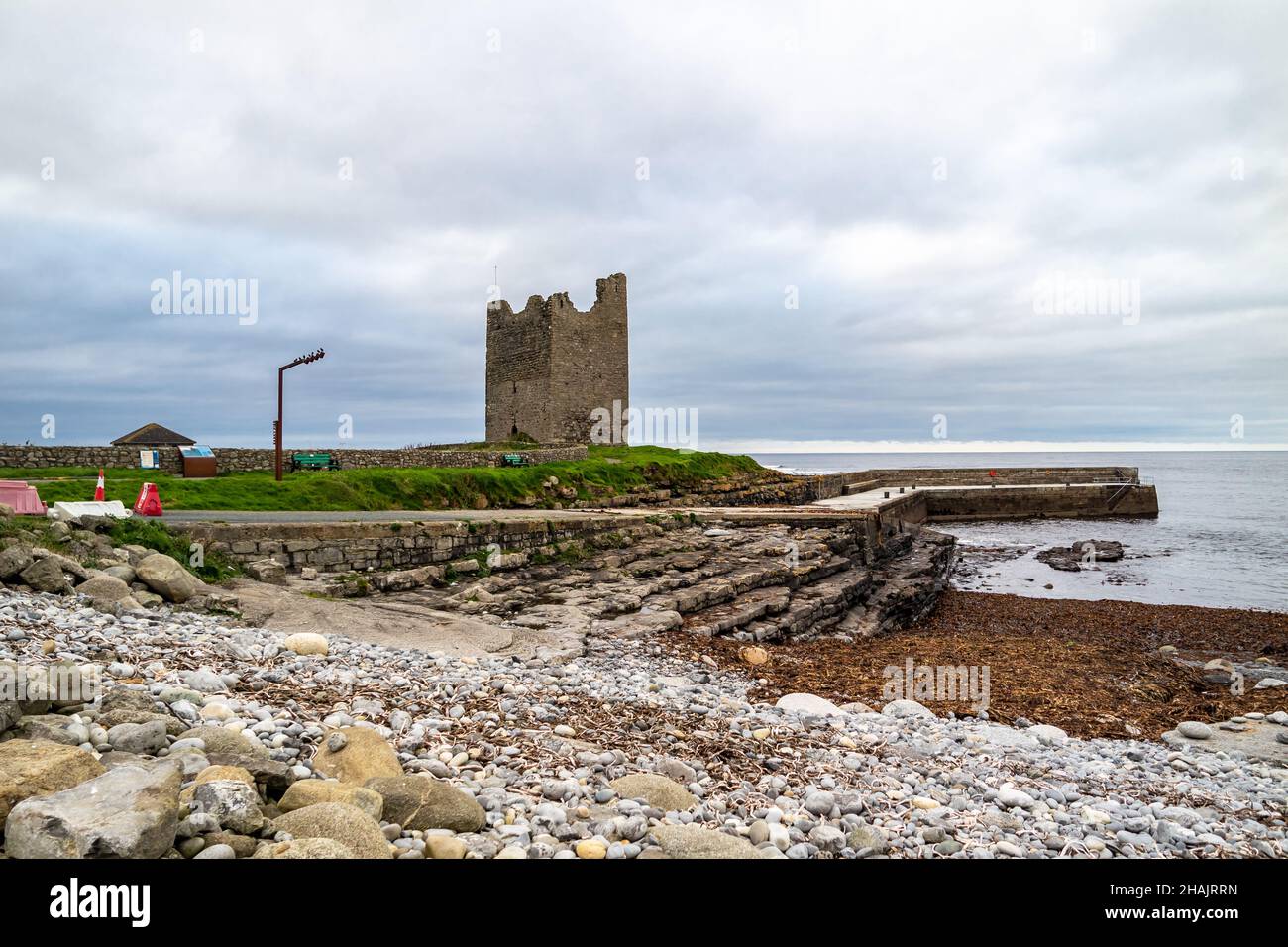 Rossle castle at Easky pier in County Sligo - Republic of Ireland Stock ...