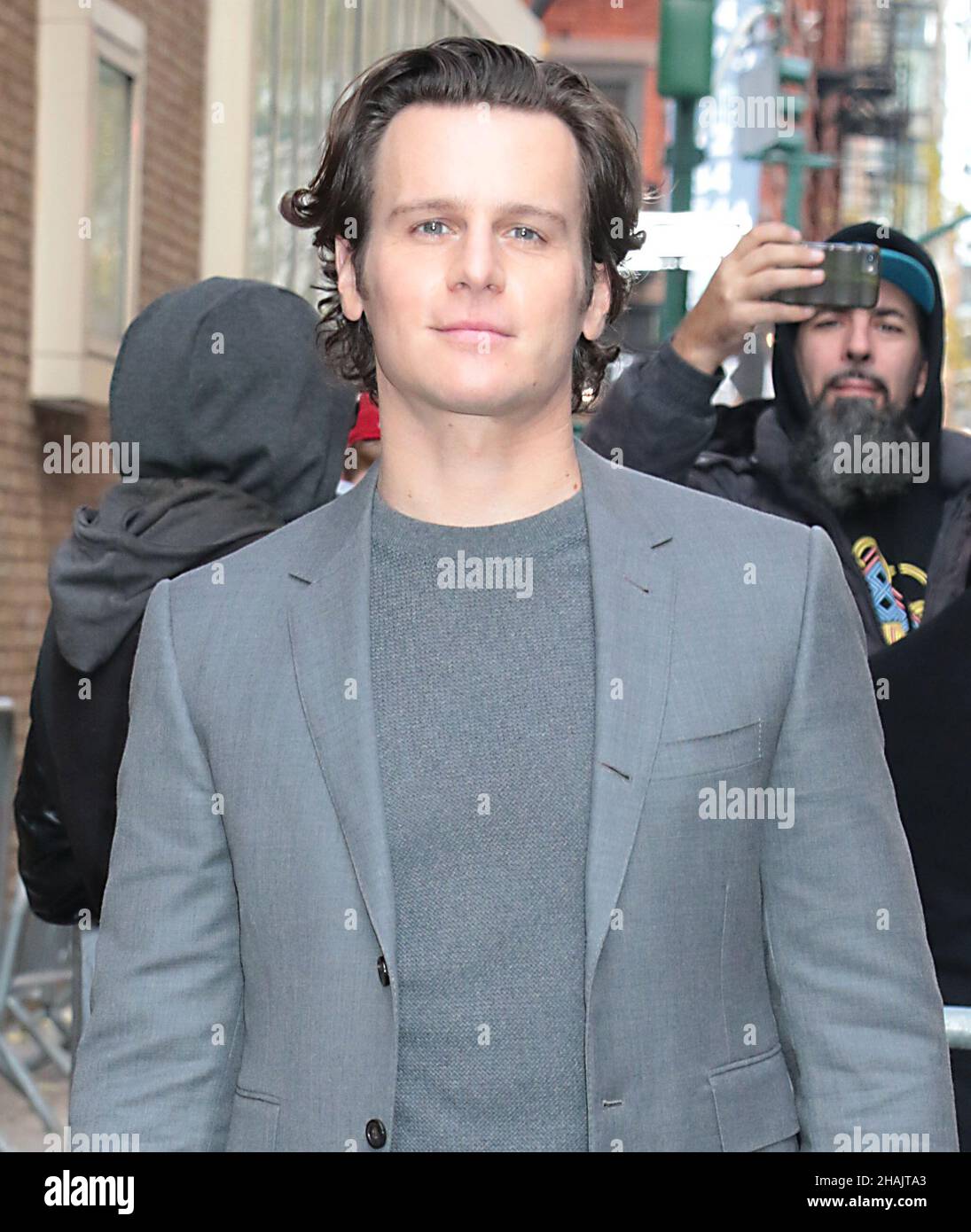 Jonathan groff matrix hi-res stock photography and images - Alamy