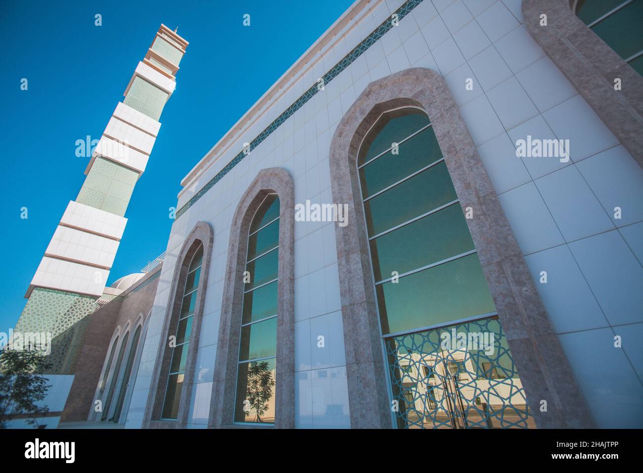 The Salman bin Hamad Mosque in Bahrain Stock Photo - Alamy