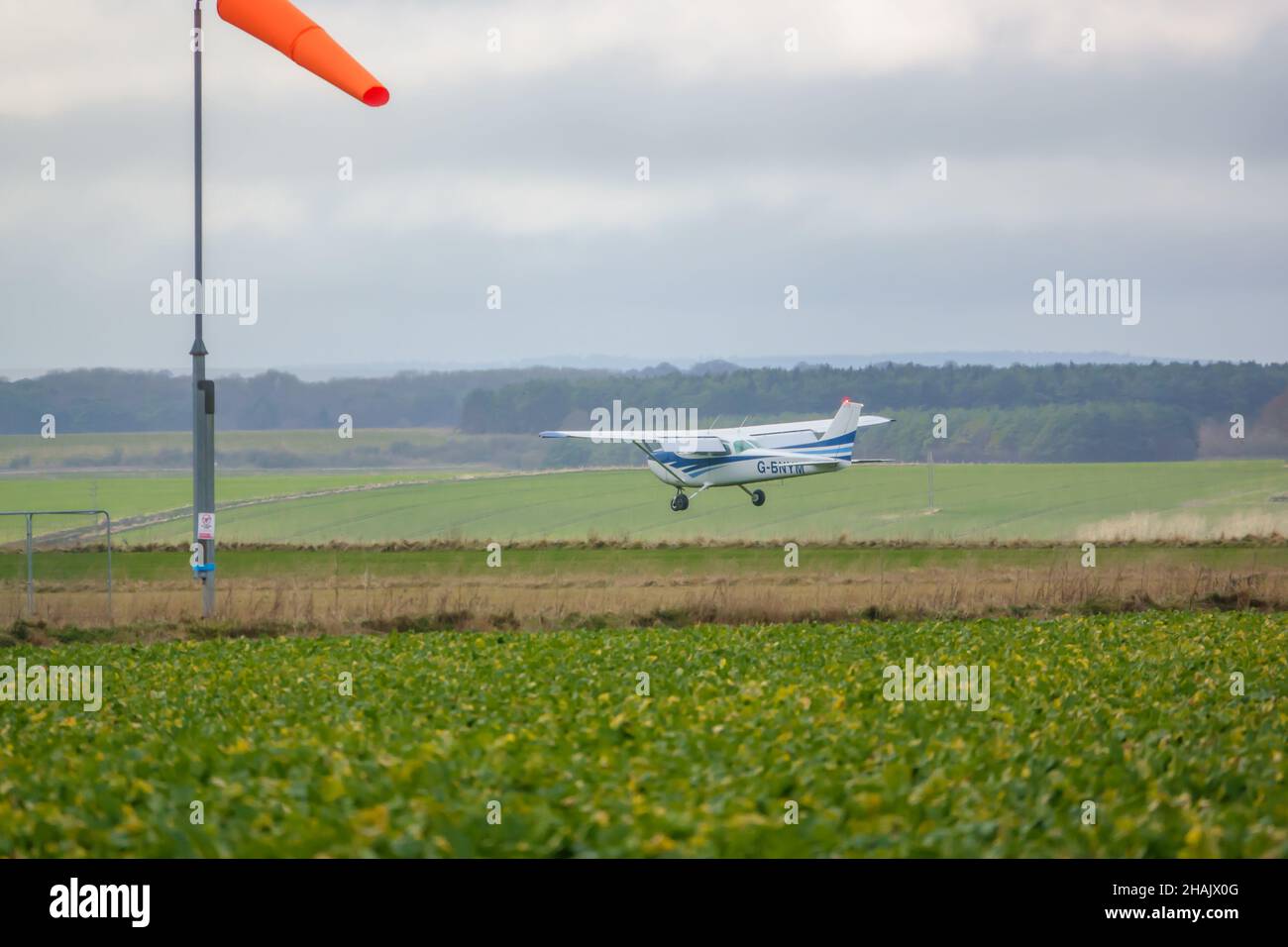 G-BNYM Cessna 172N Skyhawk Kestrel Syndicate AAC Middle Wallop (EGVP ...