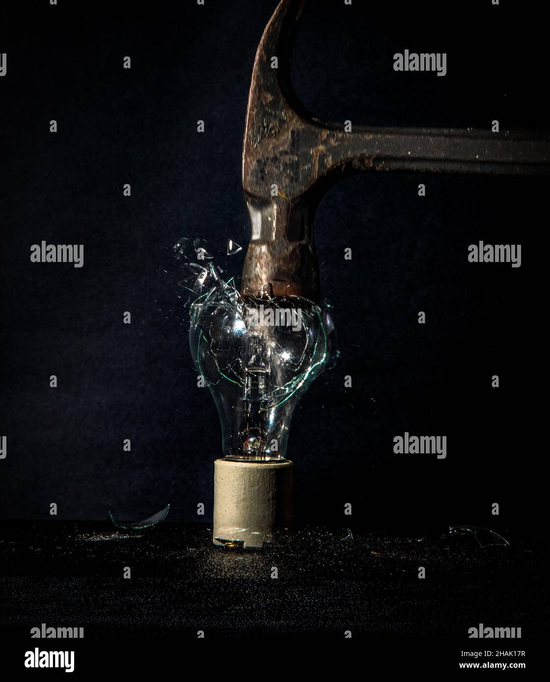 If the lamp breaks hi-res stock photography and images - Alamy