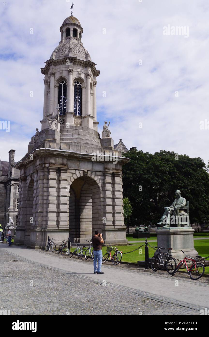 Trinity college statue hi-res stock photography and images - Alamy