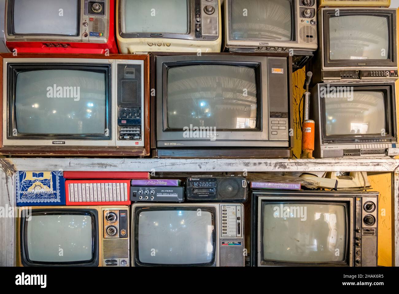 Tv set collection hi-res stock photography and images - Alamy