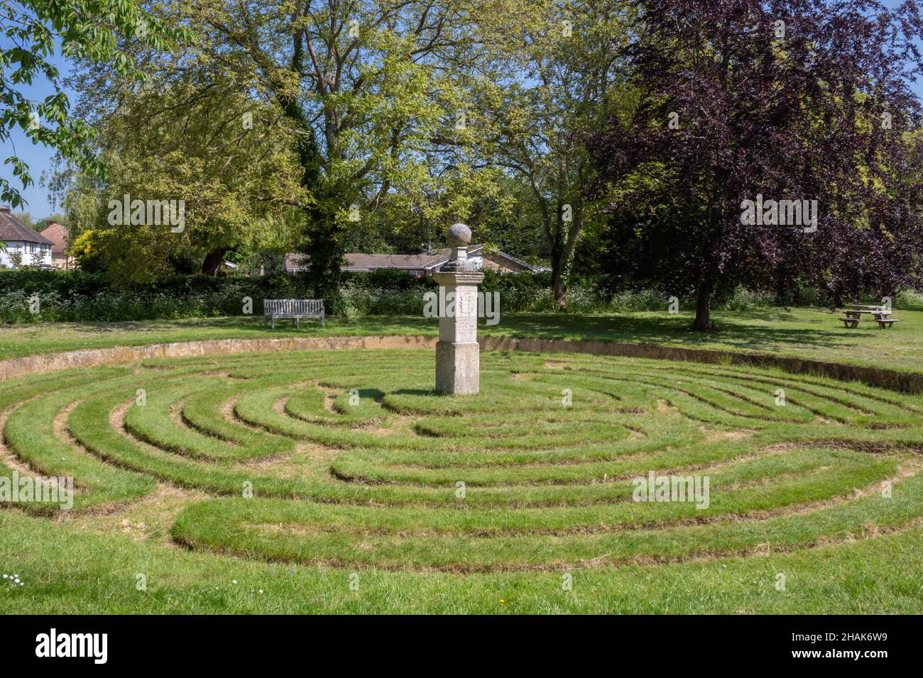 Hilton maze and monument hi-res stock photography and images - Alamy