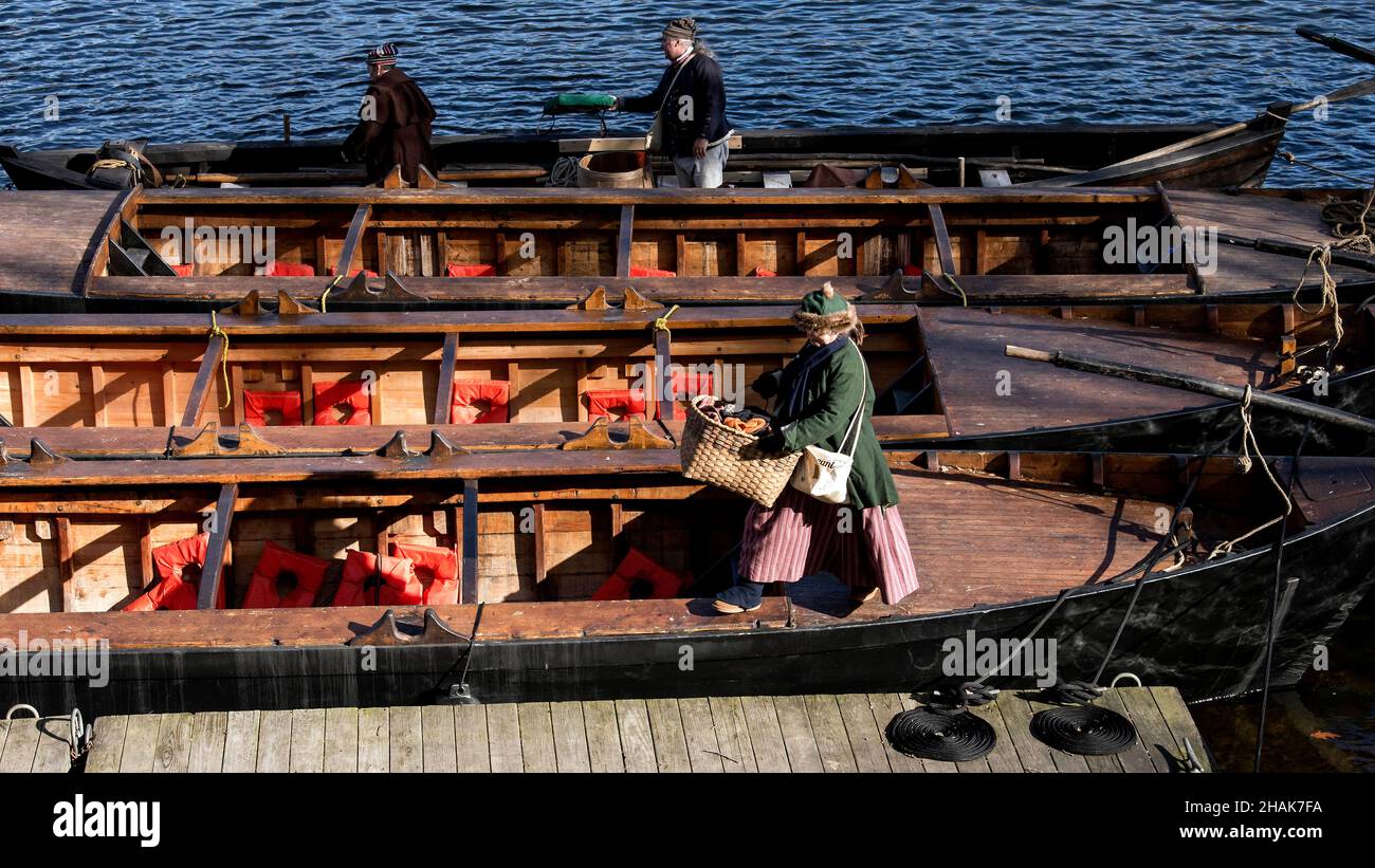 Revolutionary war cannons night hi-res stock photography and images - Alamy