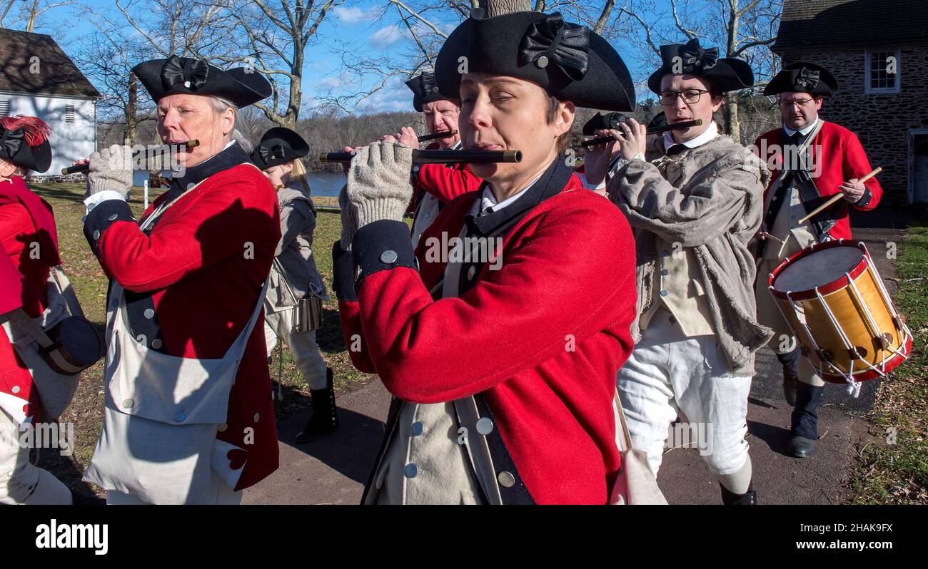 Revolutionary war cannons night hi-res stock photography and images - Alamy