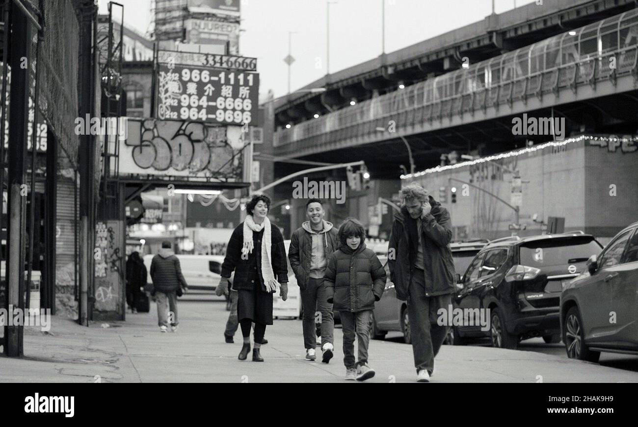 C'MON C'MON, from left: Molly Webster, Jaboukie Young-White, Woody ...