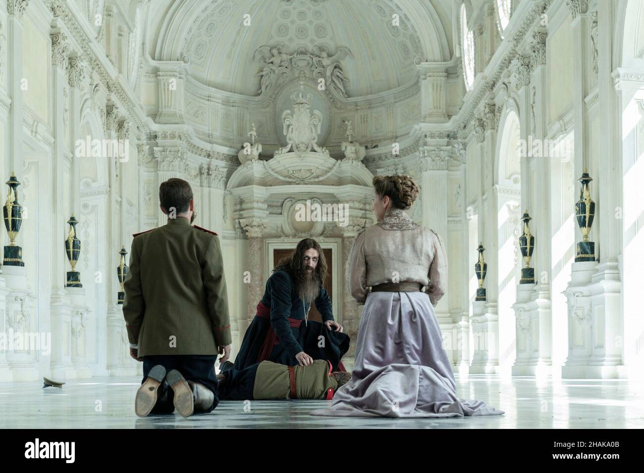 THE KING'S MAN, from left: Tom Hollander as Tsar Nicholas (back to ...