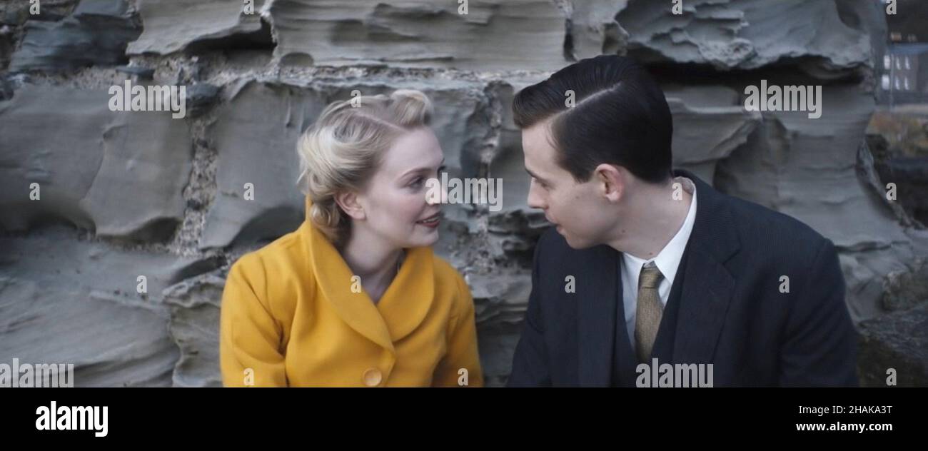 THE LAST BUS, from left: Natalie Mitson, Ben Ewing, 2021. © Samuel ...