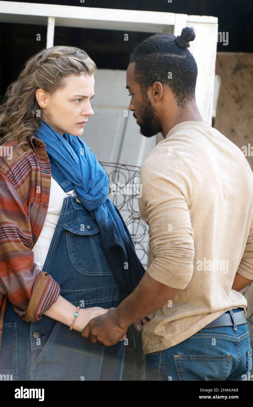 MOTHER/ANDROID, from left: Chloe Grace Moretz, Algee Smith, 2021. ph ...